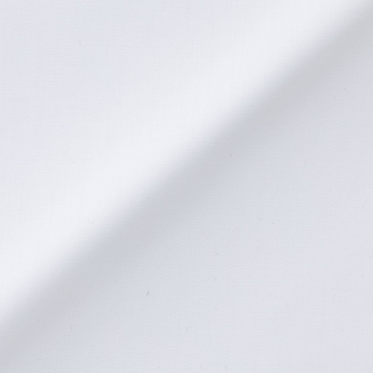 Wrinkle Resistant White Fine Twill | J.Hilburn